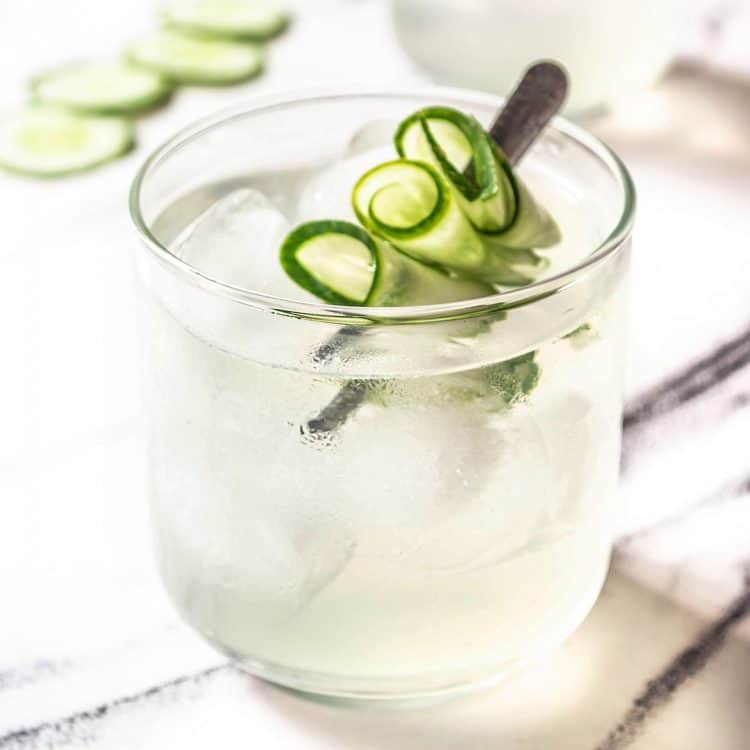 Virgin Cucumber Gimlet | Best Easy Mocktail Recipe | Mocktail.net
