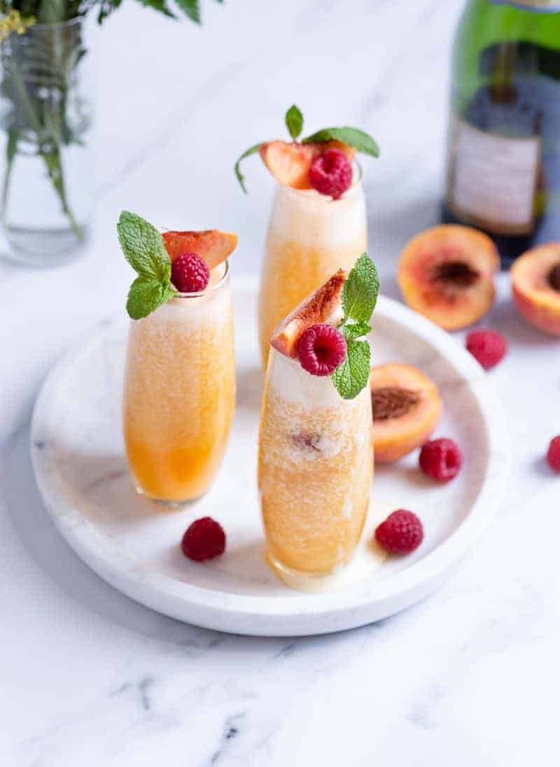 Non Alcoholic Peach Bellini Recipe | Virgin Bellini Recipe | Easy Mocktail
