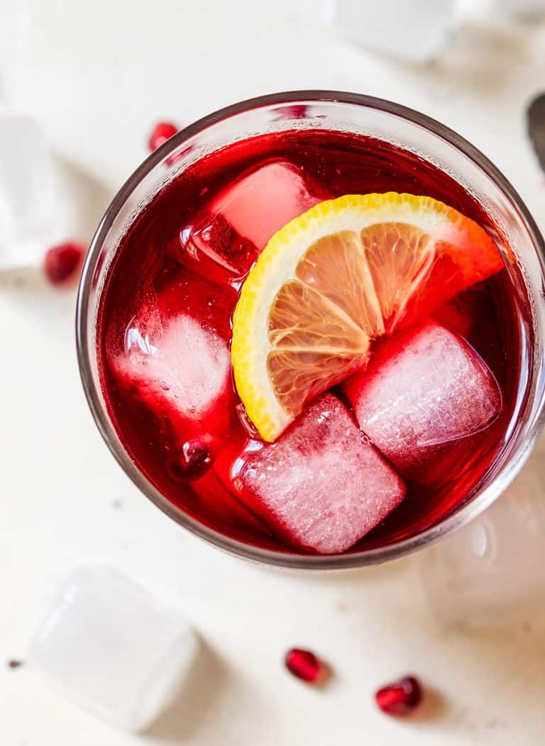 Hibiscus Pomegranate Iced Tea • Easy Iced Tea Recipe • Mocktail.net