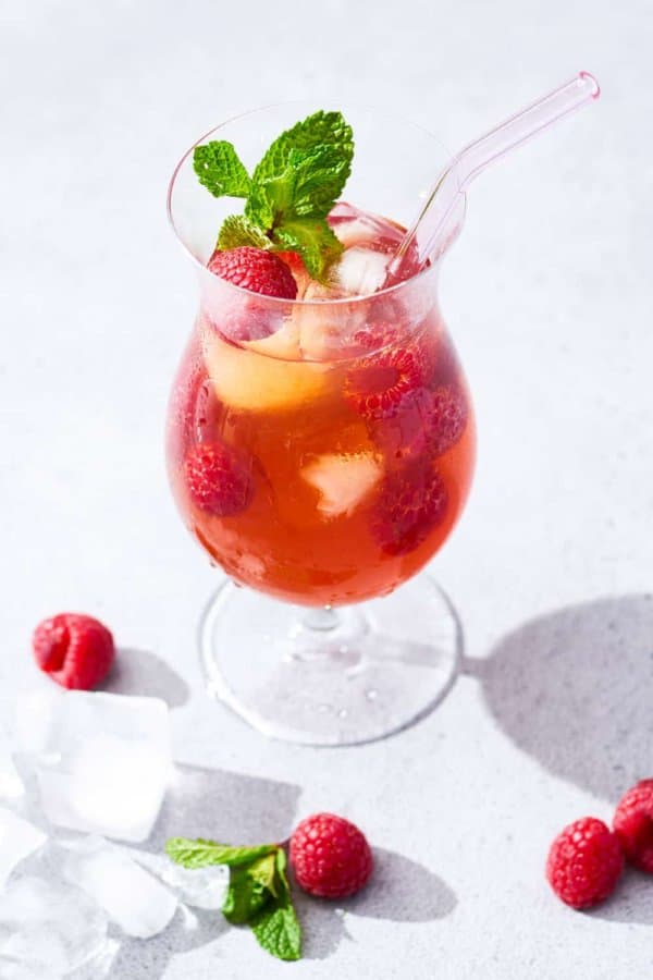 Refreshing Raspberry Iced Tea Recipe - Mocktail.net